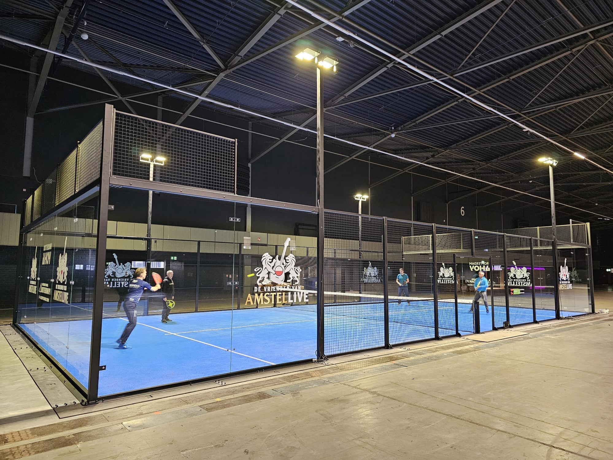 Padelbaan aanleggen | Specialist voor indoor en outdoor — Rekre Sport
